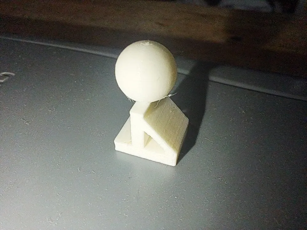 Basic Surface Finish Test, ~0.84 grams by BlueMountain3D - MakerWorld