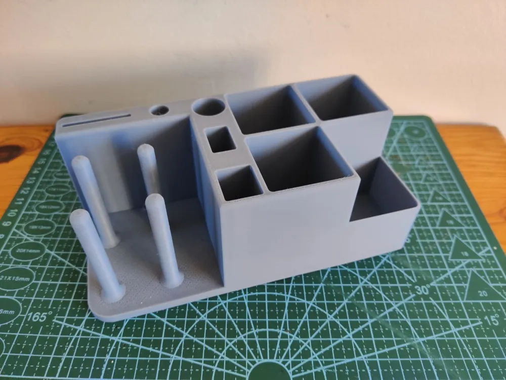 Leather tools organizer by PriscoRulez - MakerWorld