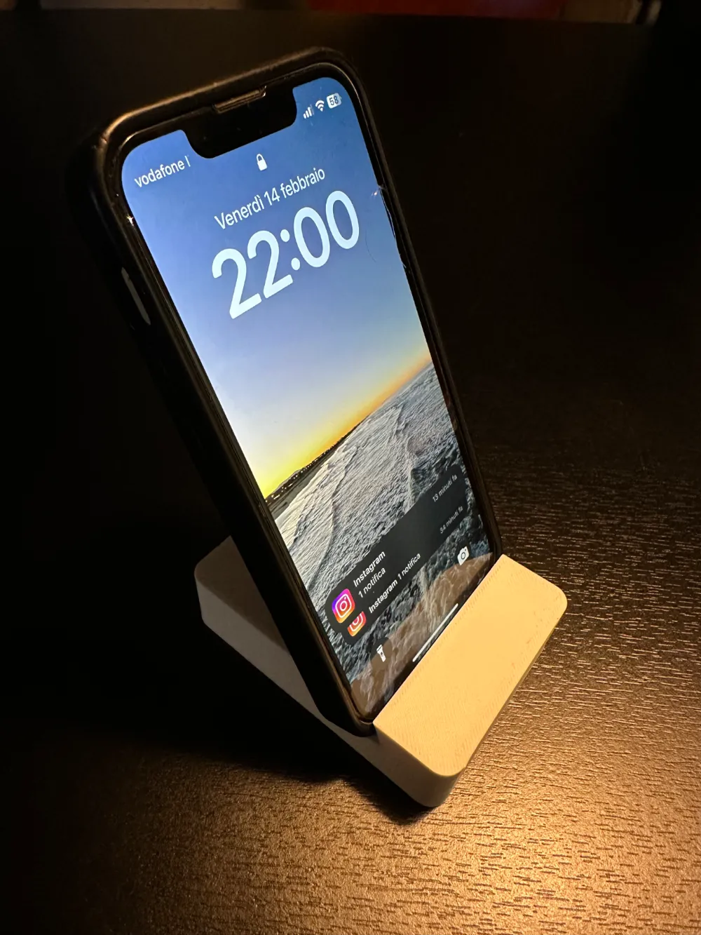 Easy phone stand by ExtrusoDesign - MakerWorld