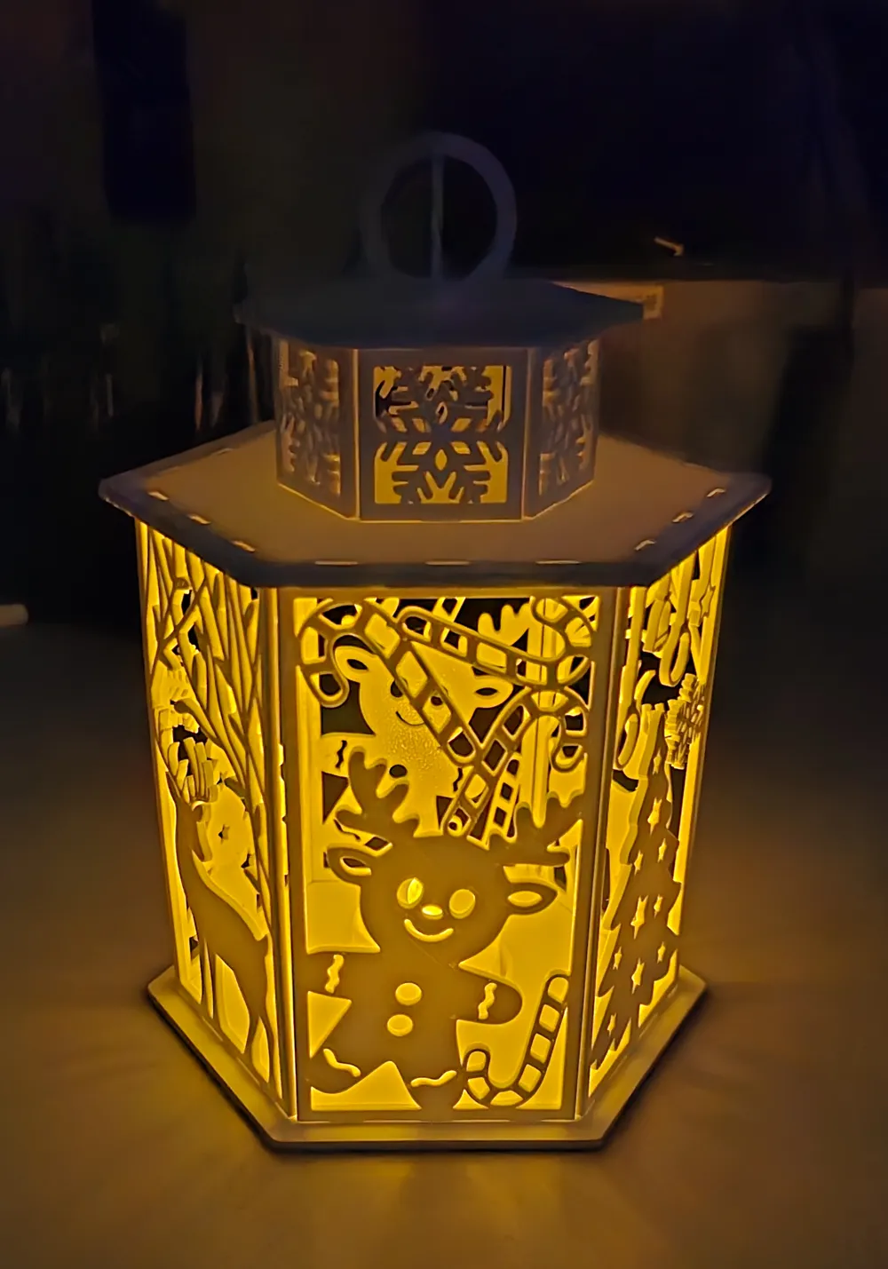 Christmas Lantern - Free 3D Print Model - MakerWorld