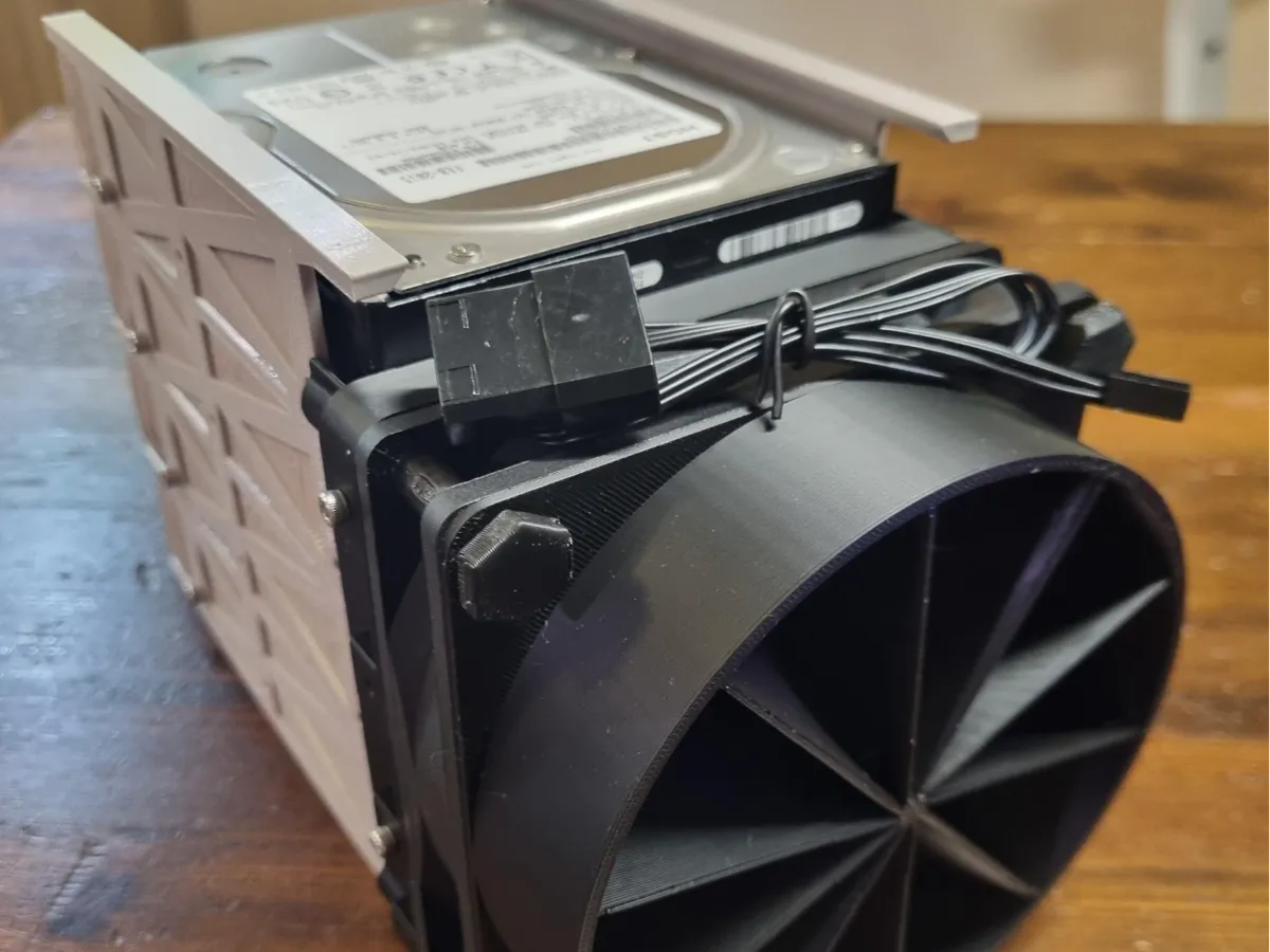 4 X 3.5'' HDD Tray 4-bay Disk Stack by maker.bamboo MakerWorld ...