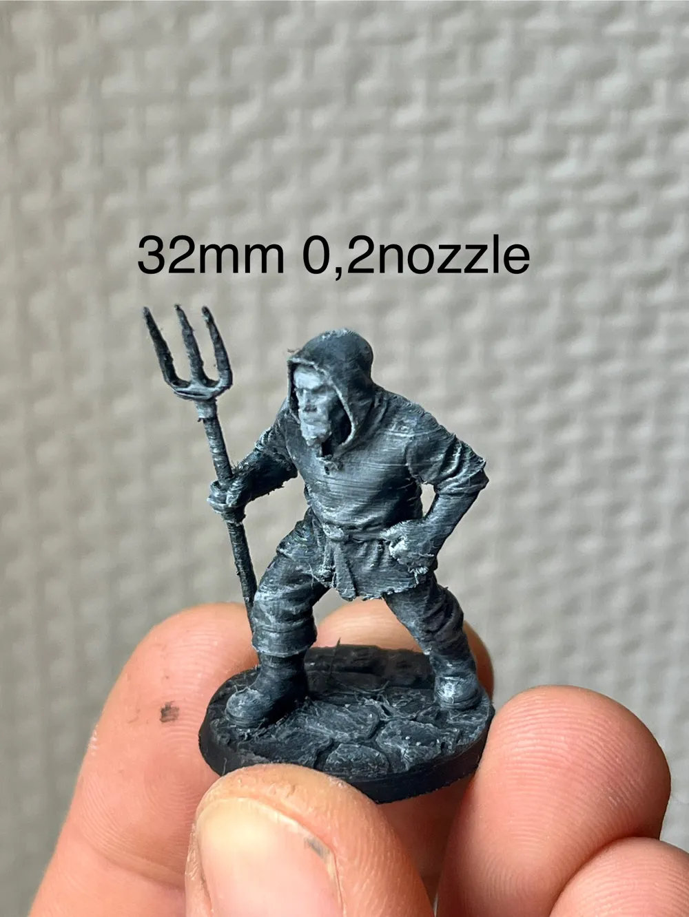 DnD villager figurine 32mm - Free 3D Print Model - MakerWorld