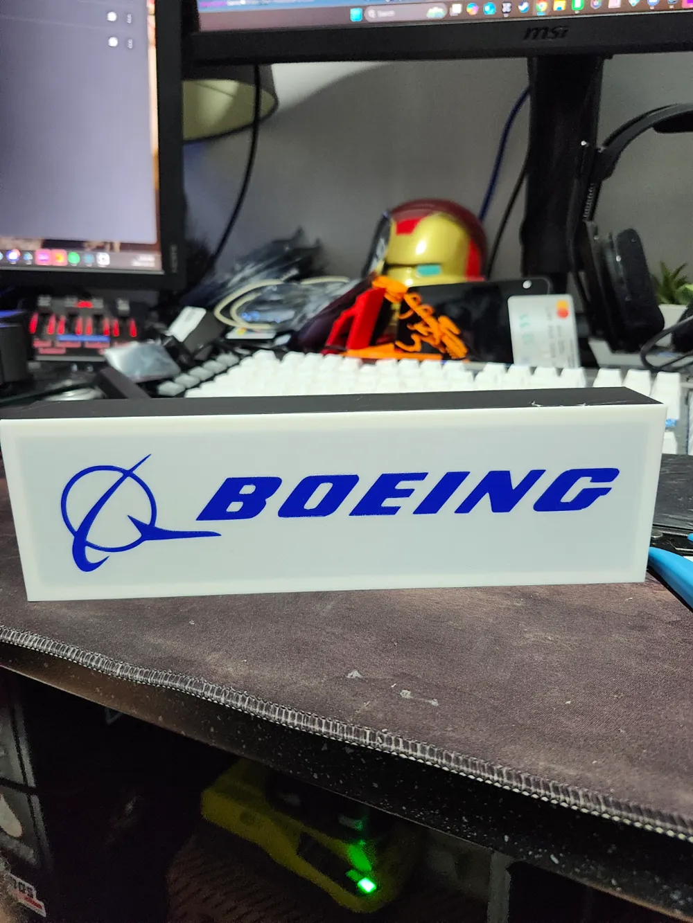 Boeing LED Light Box - Free 3D Print Model - MakerWorld