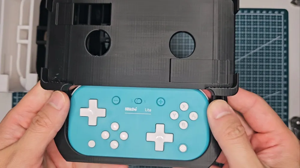 Slide-out phone gamepad based on 8BitDo Lite controller - Free 3D Print ...