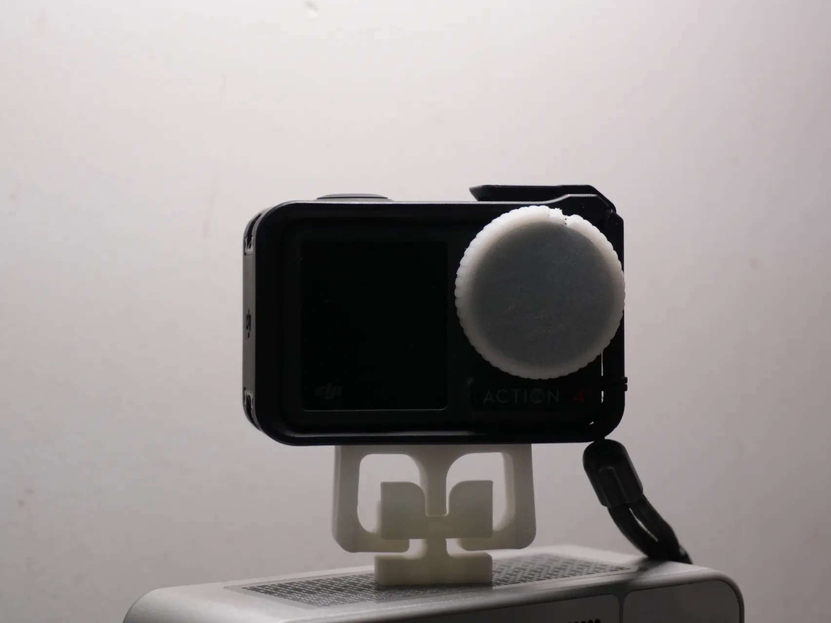 大疆action非磁吸快拆座 来自 Misconvergence_model_X MakerWorld：免费下载 3D 模型