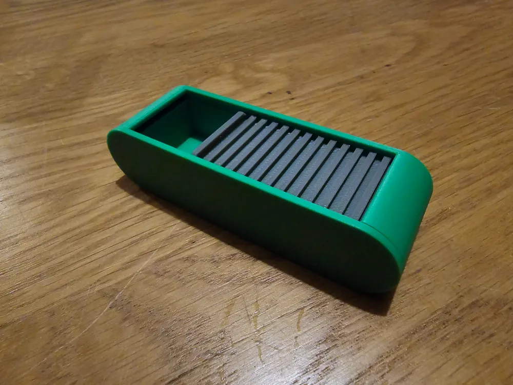 Small sliding cover box by Josh MakerWorld: Download Free 3D Models