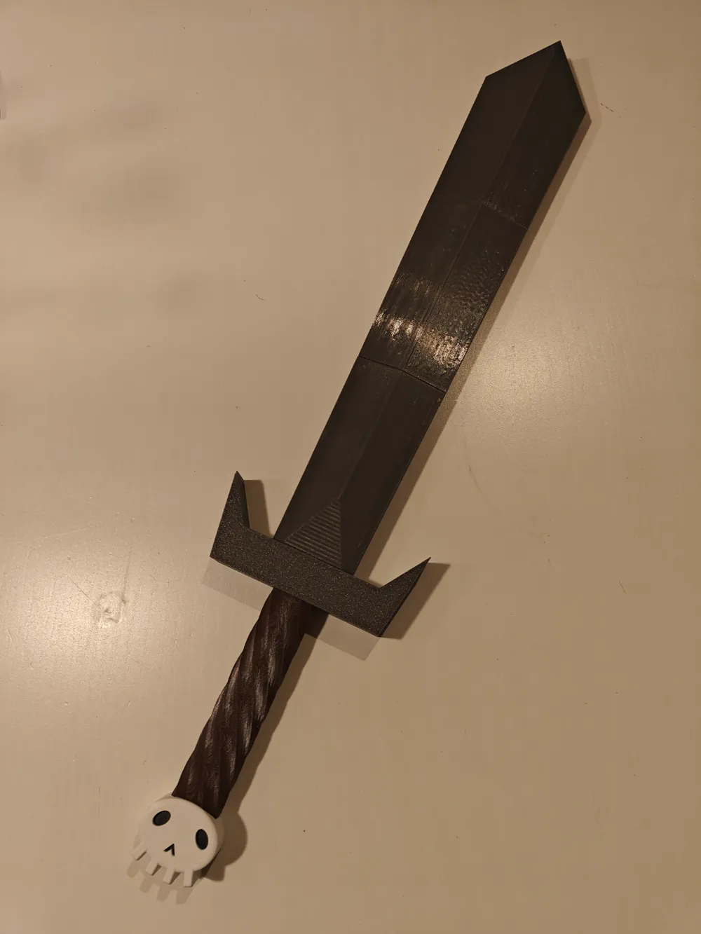 Fangbone - Sword by DanTheMan - MakerWorld