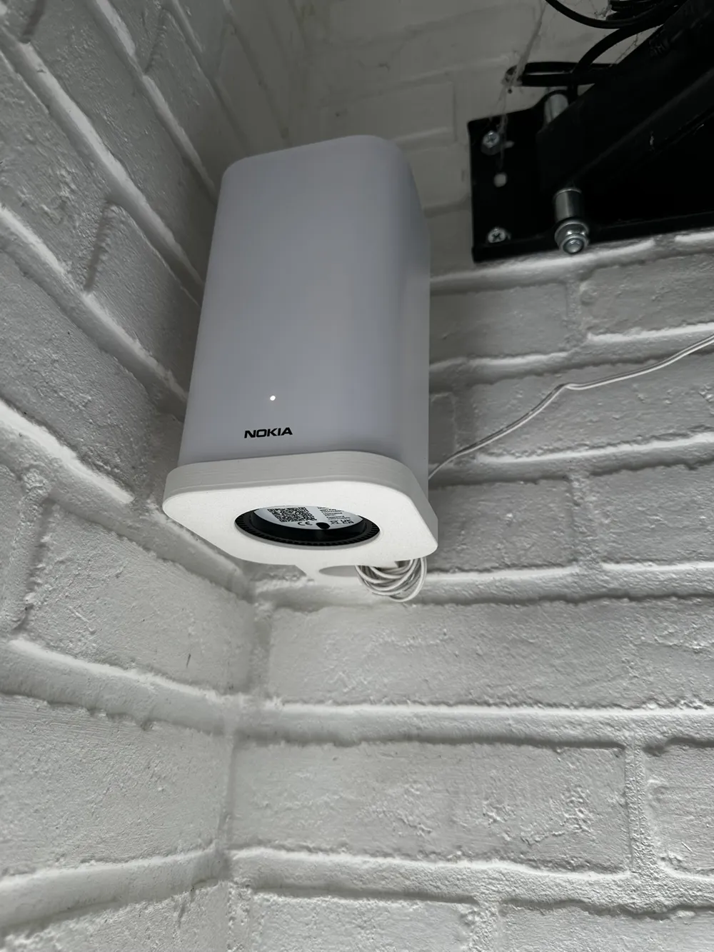 Wall mount for Nokia Beacon 2 Wifi by www.Kaa3d.dk MakerWorld: Download ...