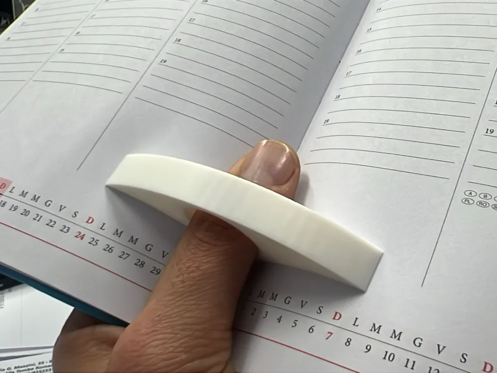 Book holder by Spopovich_ - MakerWorld