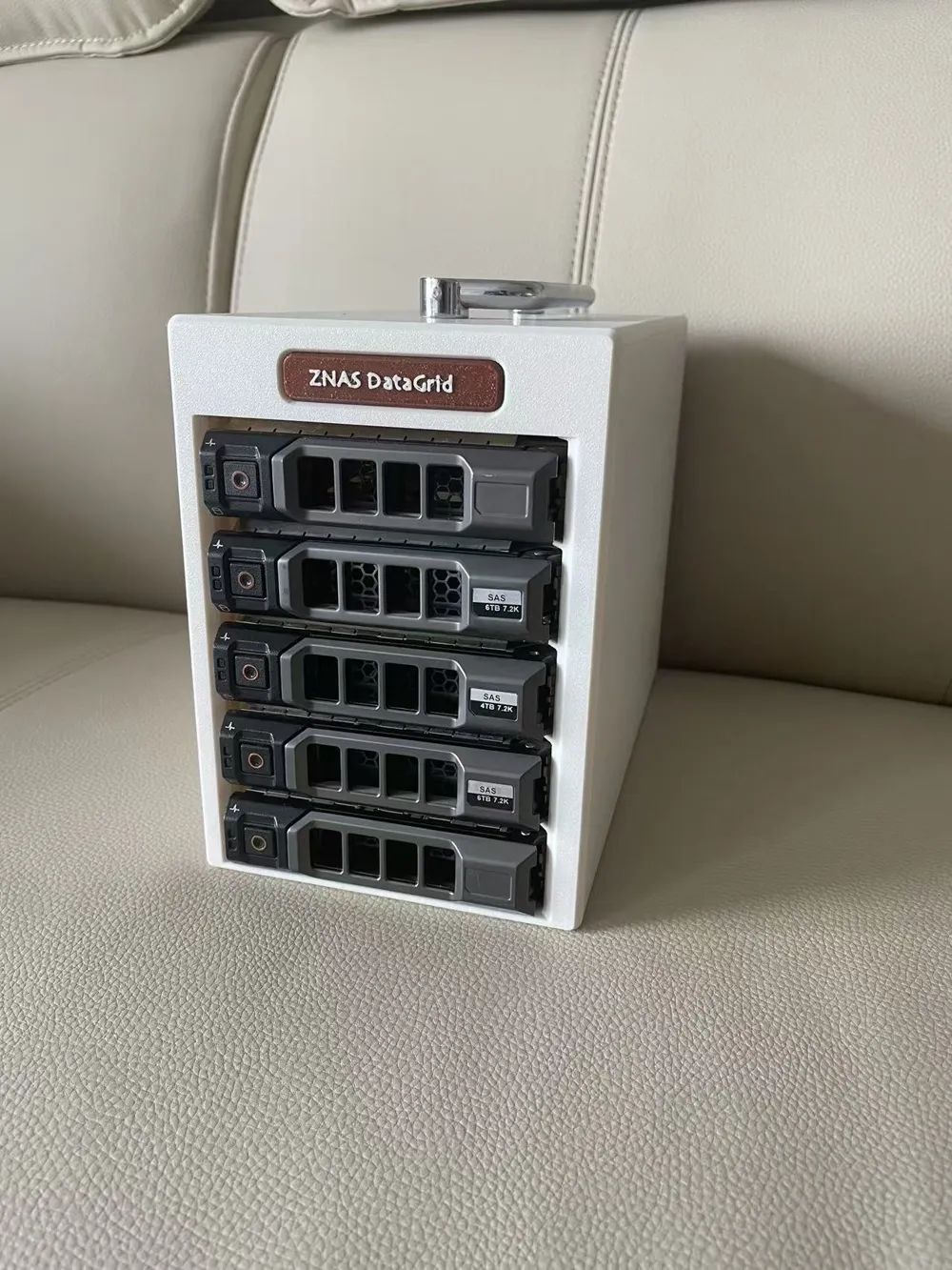 5-bay Type-C hard drive enclosure with 12V external DC power supply by ...