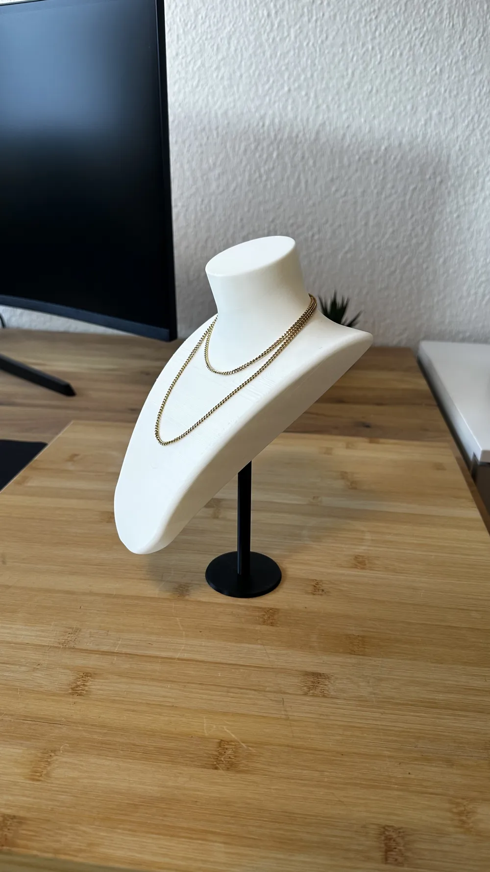 Jewelry Bust / Schmuck Display / Necklace Stand - Free 3D Print Model ...