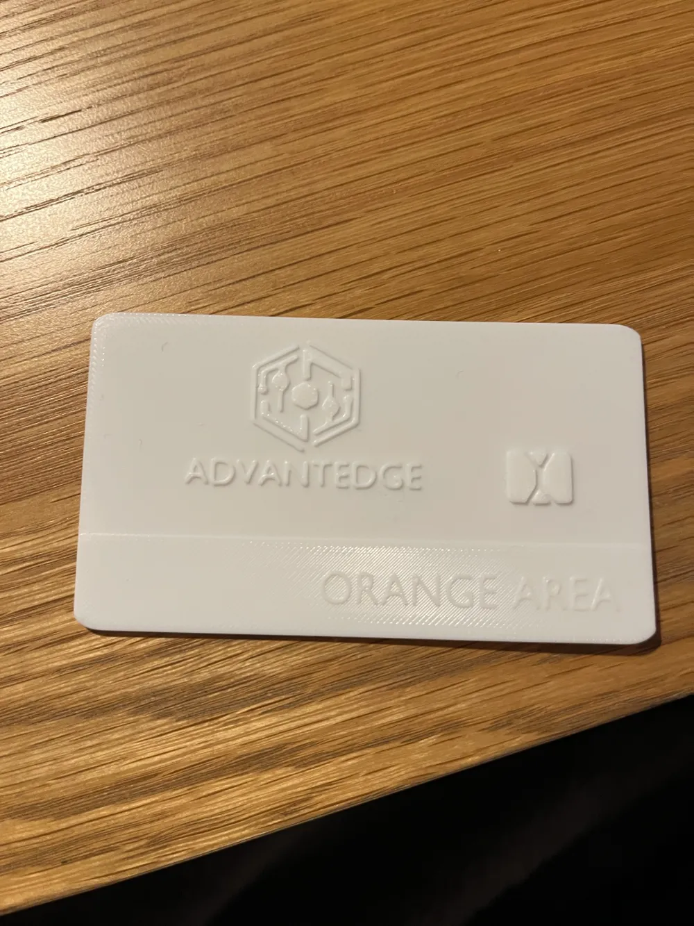 Orange keycard by Oscar dlP - MakerWorld