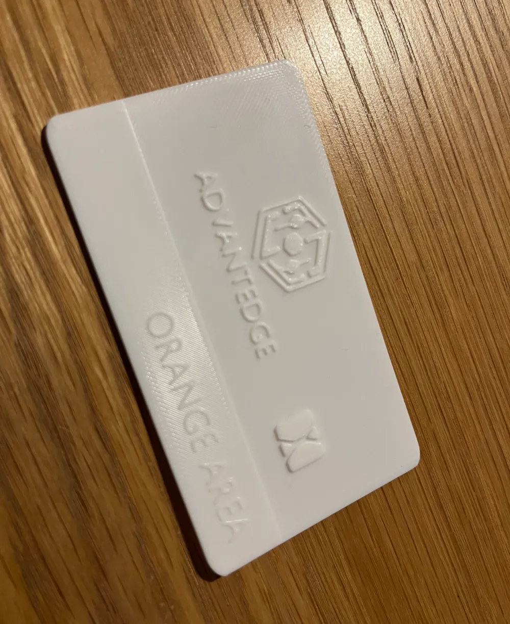 Orange keycard by Oscar dlP - MakerWorld
