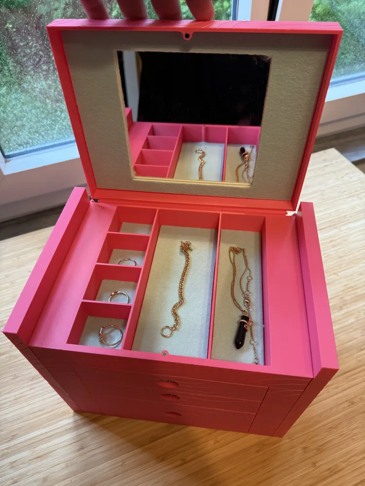Jewelry Box with Ample Storage - Free 3D Print Model - MakerWorld