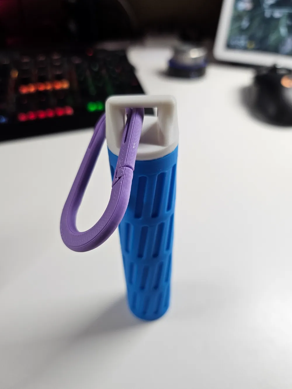Microfiber cloth travel case - Free 3D Print Model - MakerWorld