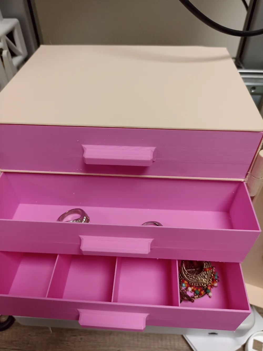 jewelry box - Free 3D Print Model - MakerWorld