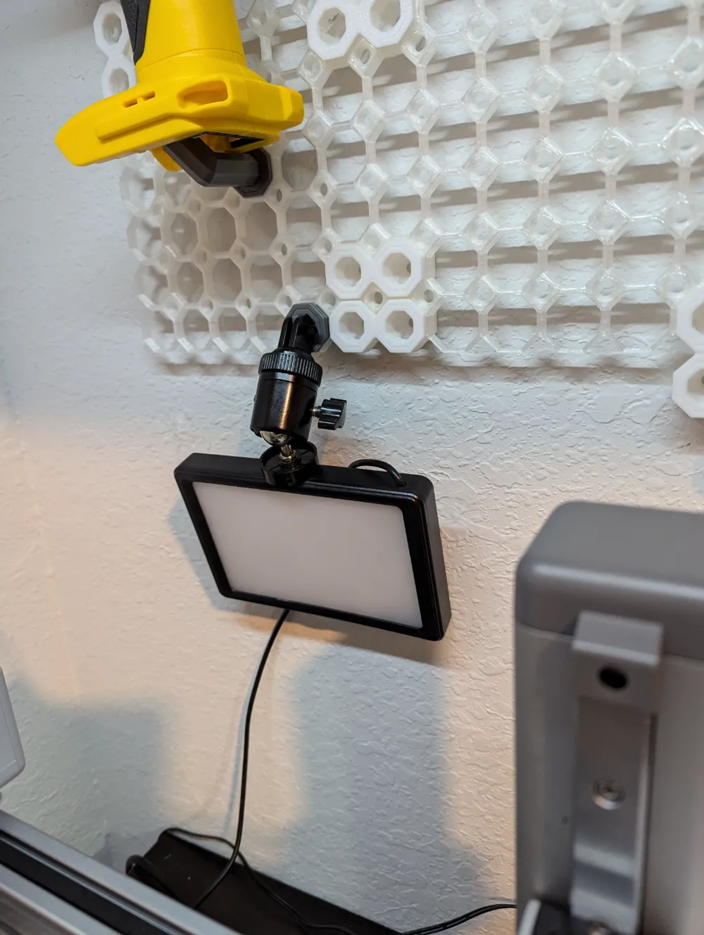 Multiboard Light Mount Bolt Remixed by LandArrows MakerWorld: Download ...