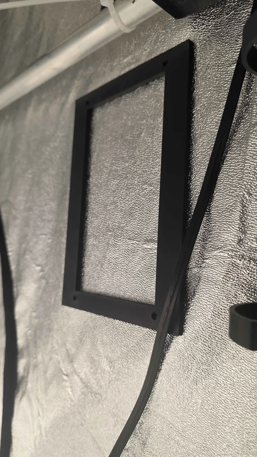 Bluelab Guardian Magnetic Mount - Free 3D Print Model - MakerWorld
