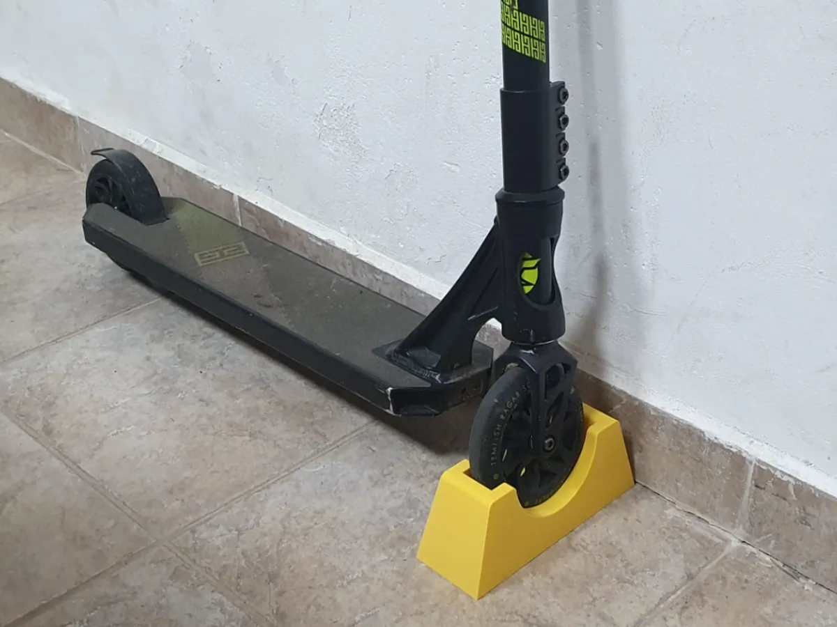 Freestyle scooter stand - Free 3D Print Model - MakerWorld