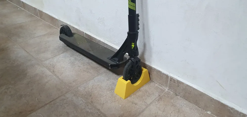 Freestyle scooter stand - Free 3D Print Model - MakerWorld
