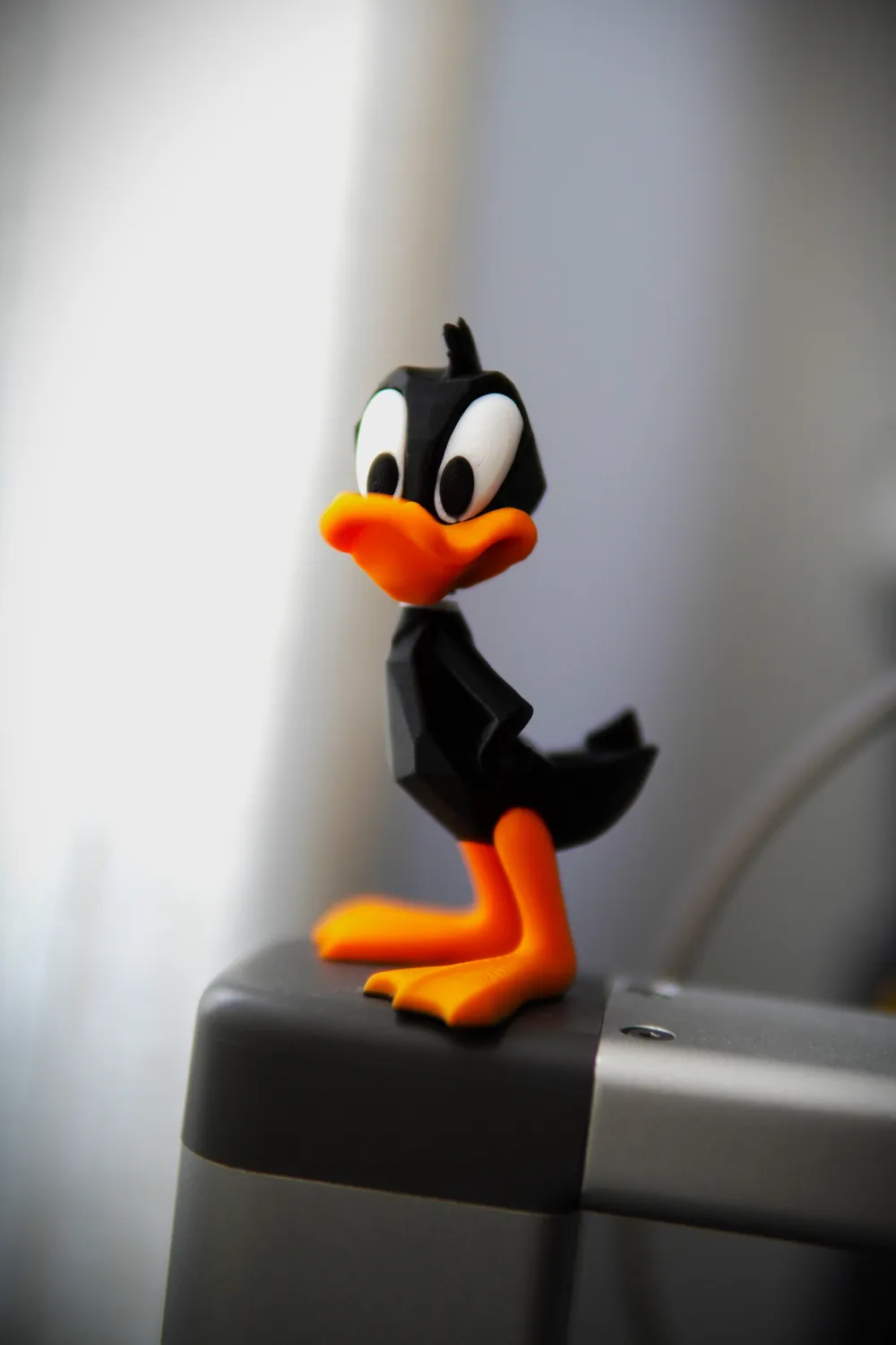 Daffy Duck Figurine by theStonefox MakerWorld: Download Free 3D Models