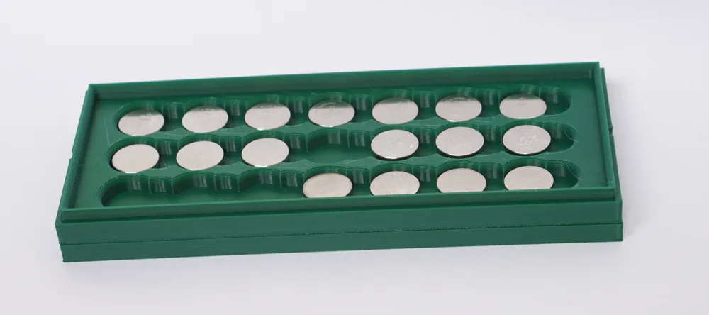 Tray-based coin cell battery holder and box by Blizarre - MakerWorld