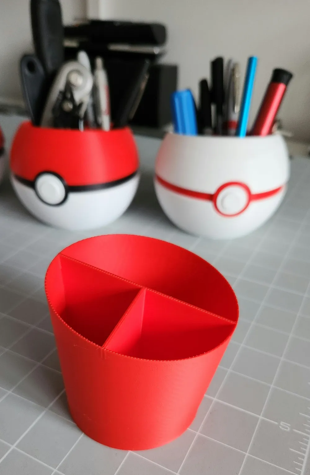 Pokeball desk organiser - Free 3D Print Model - MakerWorld
