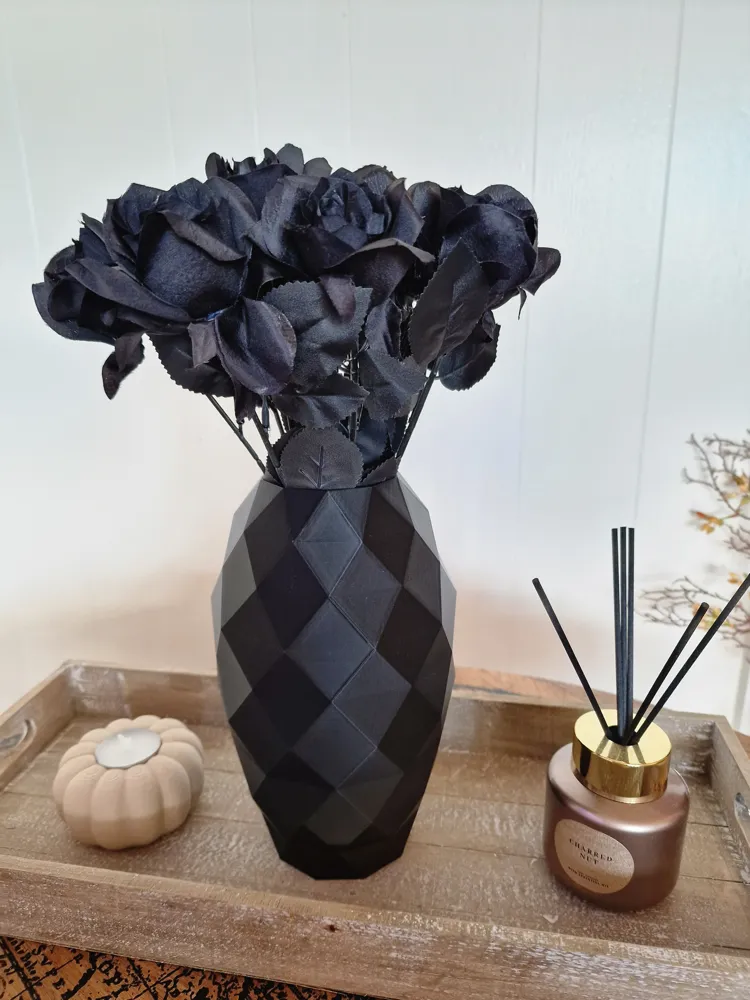 Geometry Vase - Free 3D Print Model - MakerWorld