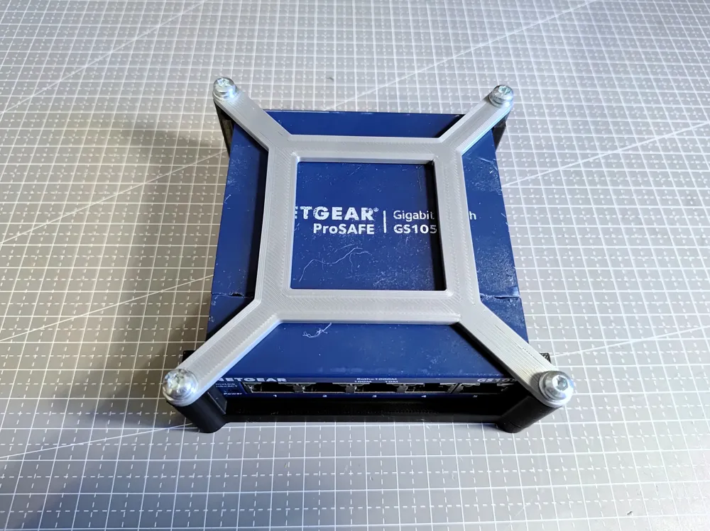 Ethernet Switch - Wand- & Skadis-Halterung – Kostenloses 3D-Druckmodell ...