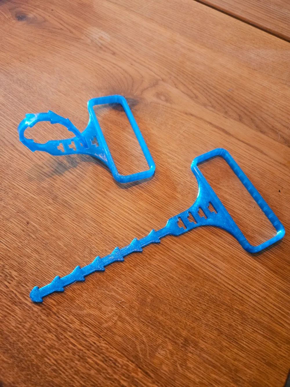 Cable holder with handle (TPU) by Print_Rob - MakerWorld