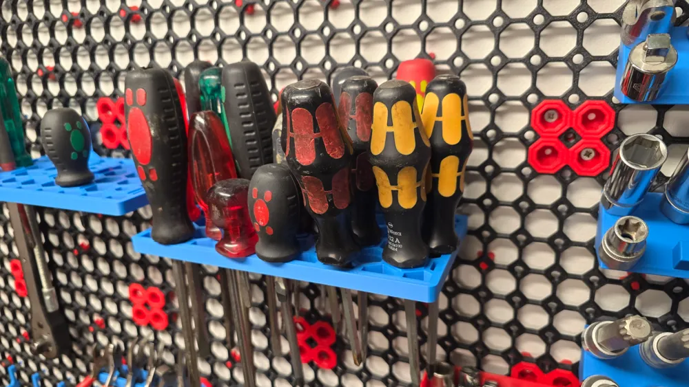 Multiboard Hexagon Screwdriver Shelf Remixed by Brian SMakerWorld ...