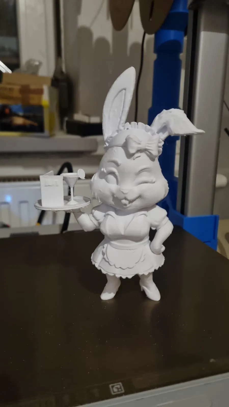 BAD Bunny Kellnerin - Free 3D Print Model - MakerWorld
