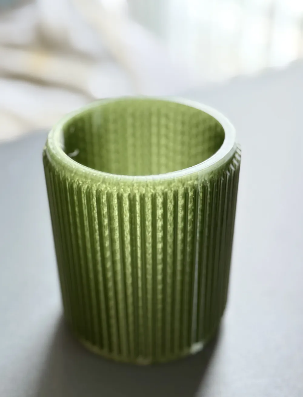 porte-pinceaux fantaisie par Valerie MakerWorld : Téléchargez des ...