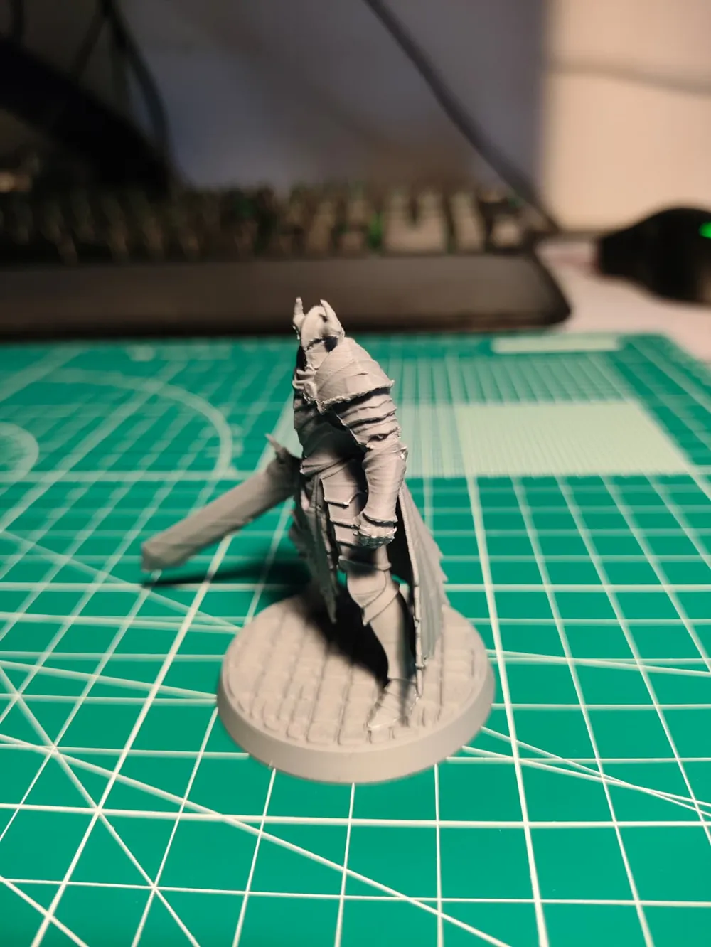 Knight - Dragon Slayer Armour - Sword - D&D Mini - Free 3D Print Model ...