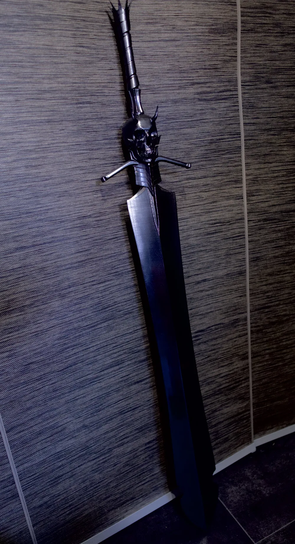 Devil May Cry Dante`s "Rebellion" - Free 3D Print Model - MakerWorld