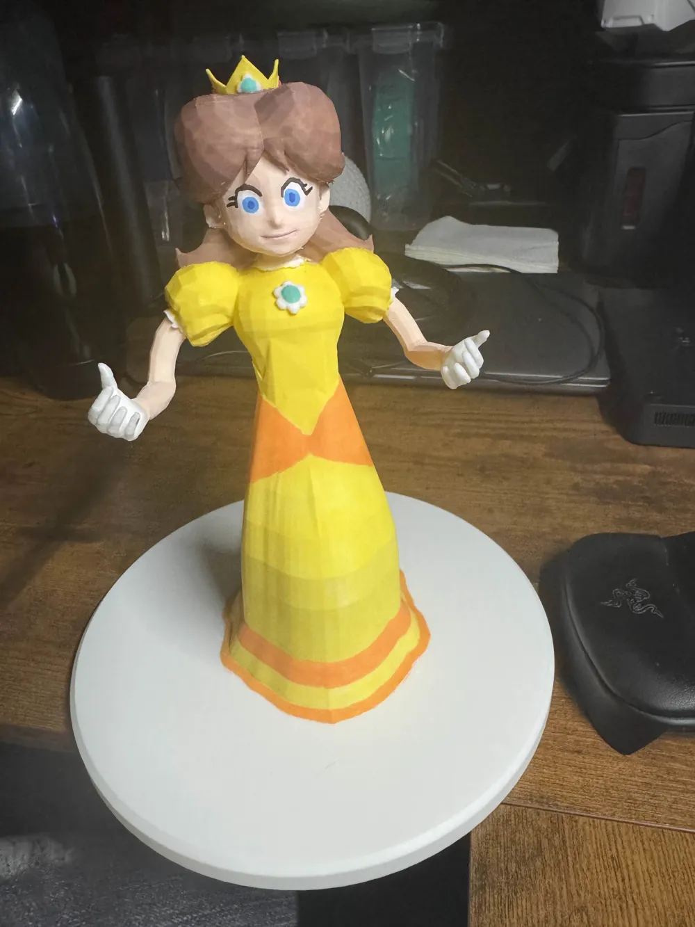 Princess Daisy Phone Stand - Free 3D Print Model - MakerWorld