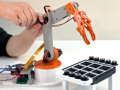 Robotic Arm Remixed by ZiRoX - MakerWorld