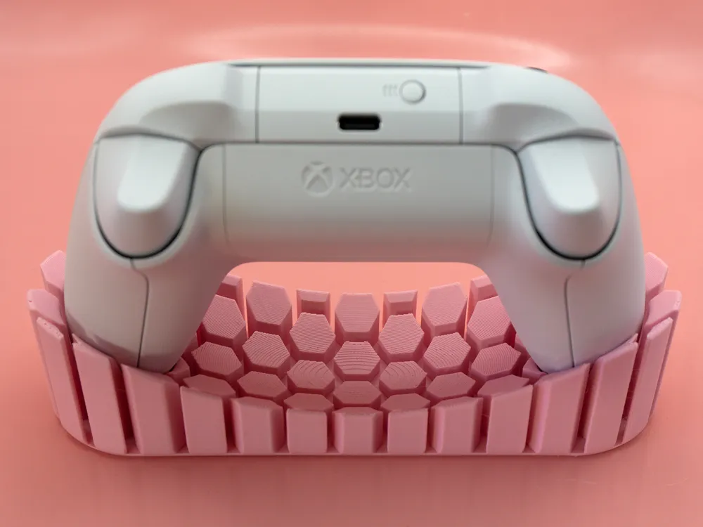 Dyn Hex Xbox Controller Stand by Pork3D.com - Free 3D Print Model ...