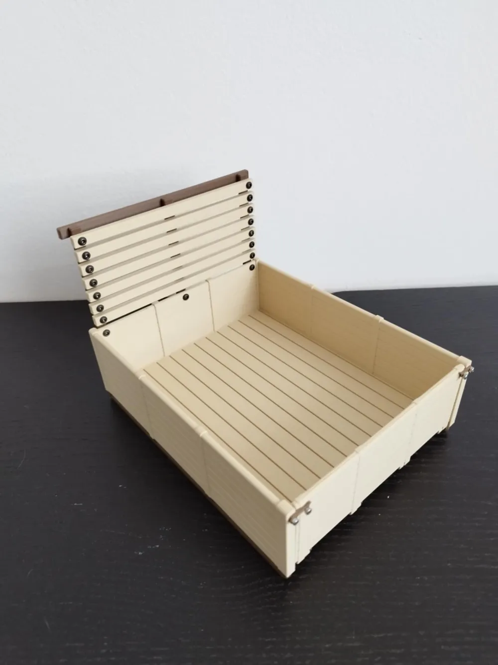 RC truck bed 1:10,1:12 injora chassis - Free 3D Print Model - MakerWorld