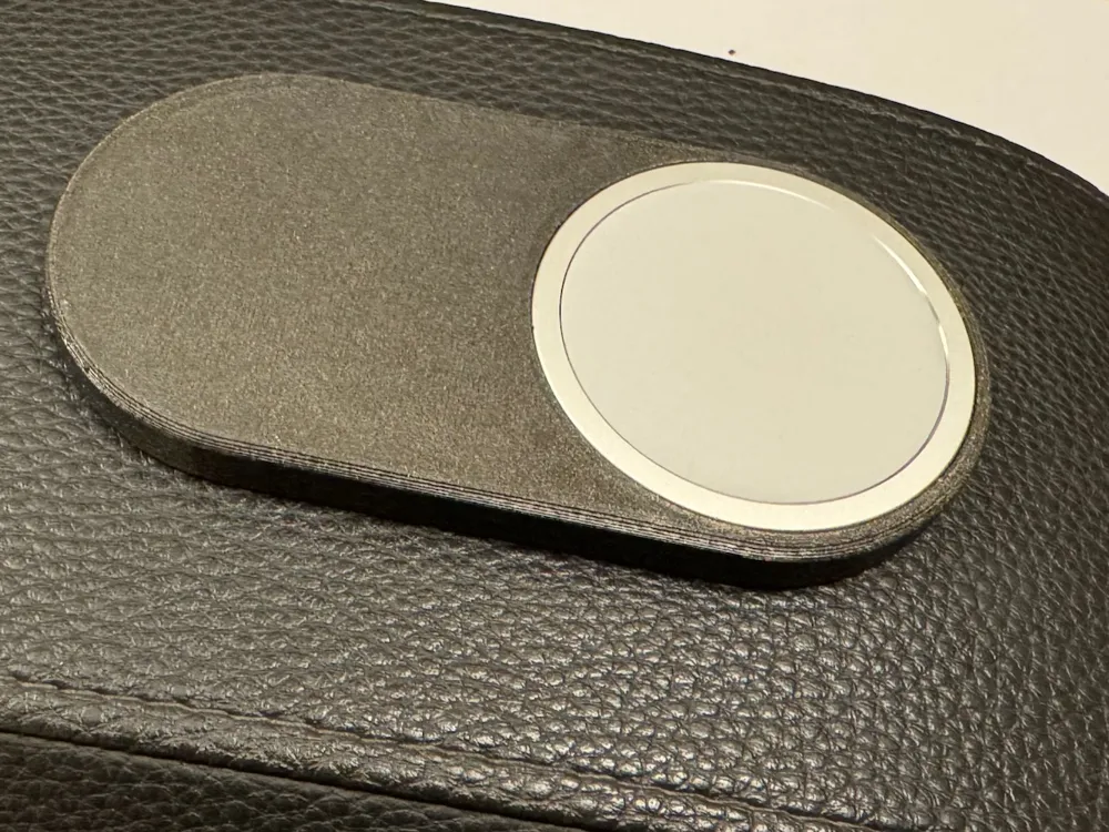 Magsafe mount for flat surfaces with hidden cable by Paul D - MakerWorld