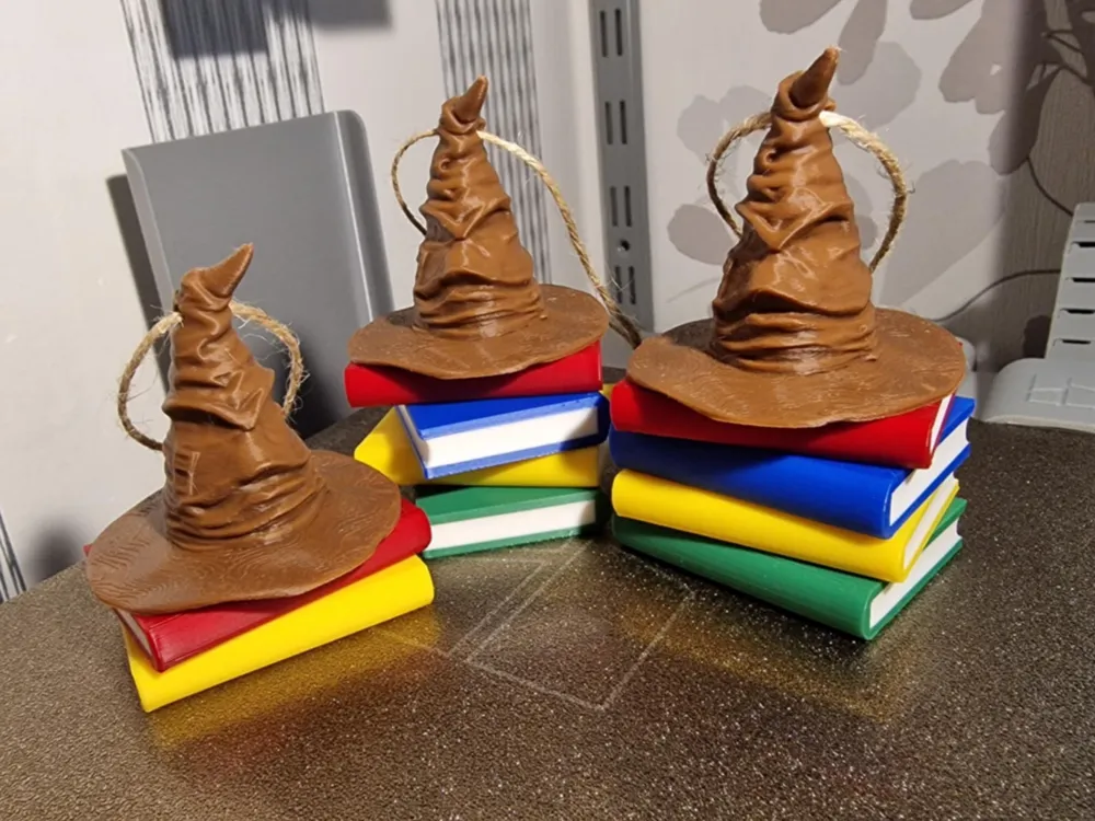 Harry Potter Sorting Hat on Books Ornament - Free 3D Print Model ...