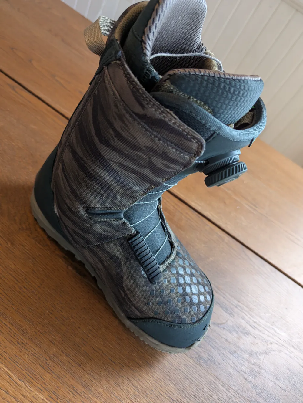 Snowboard Boots Lace Shield: Save Your Boots! by 415Labs - MakerWorld