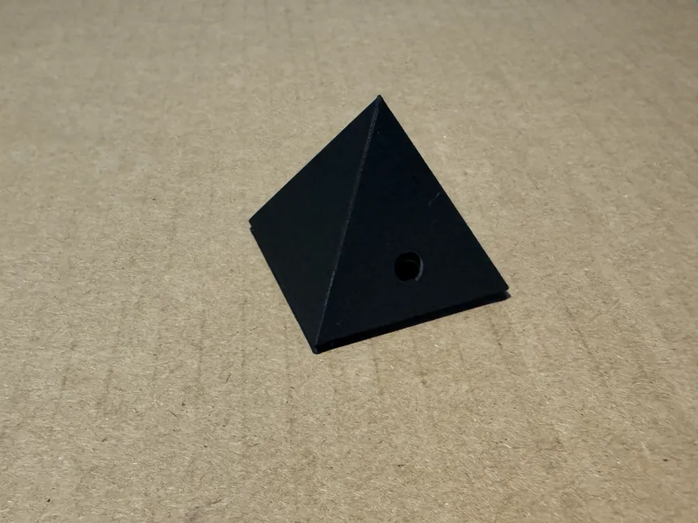 Painter's Pyramid - Free 3D Print Model - MakerWorld