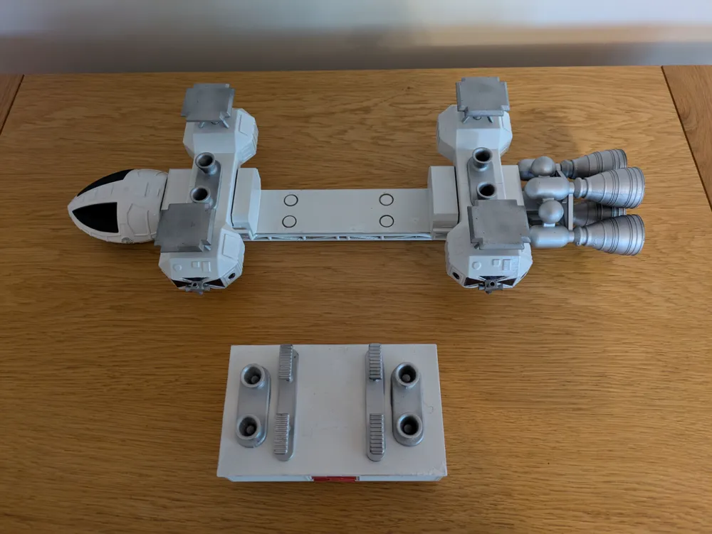 Space 1999 Eagle by Nzyme MakerWorld: Download Free 3D Models