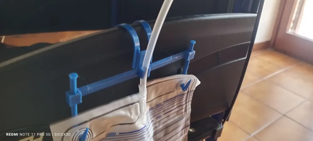 Catheter hook Remixed by Sicox3D MakerWorld: Download Free 3D Models