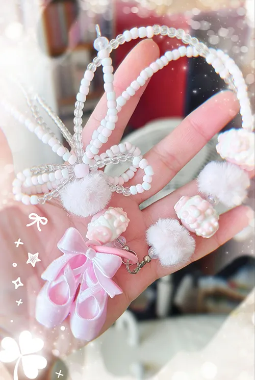 Ballet Shoe Bow Charm Keychain - Free 3D Print Model - MakerWorld