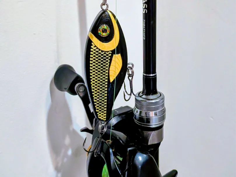 JerkBait Golden-Bobby per Black Bass Persico e Luccio - Modello di ...