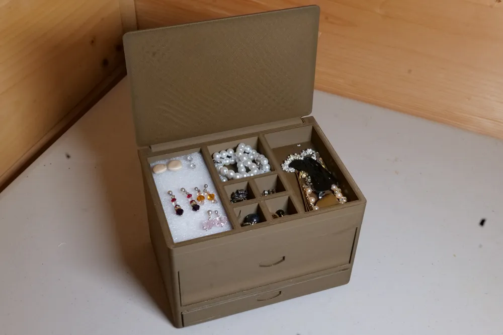Tiered Jewelry Storage Box - Free 3D Print Model - MakerWorld