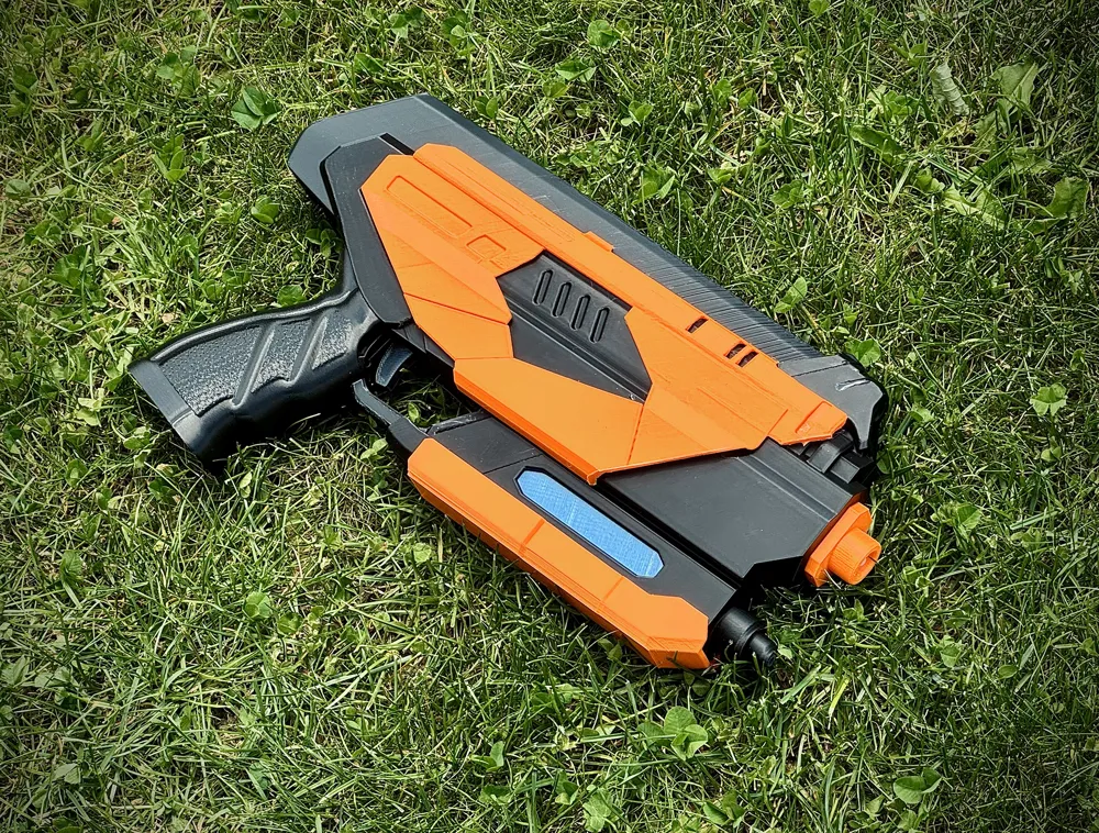 AquaPulse – Sci‑Fi Water Blaster - Free 3D Print Model - MakerWorld