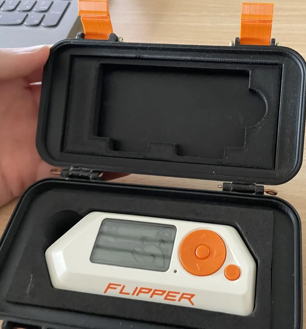 Flipper zero wifi dev board holder. by SepDoks - MakerWorld